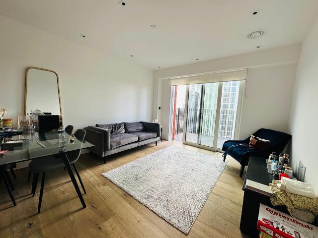 Exchange Gardens, London SW8, 1 bed flat to rent, £3,000 pcm | PrimeLocation