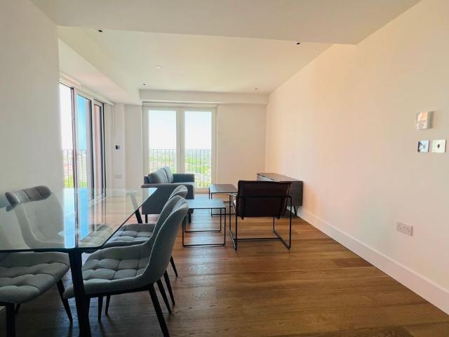 Exchange Gardens, London SW8, 2 bed flat to rent, £3,700 pcm | PrimeLocation