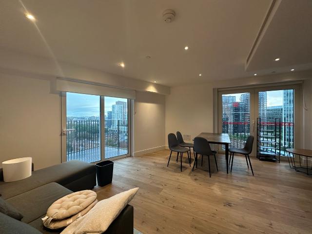 Exchange Gardens, London SW8, 2 bed flat to rent, £3,900 pcm | PrimeLocation