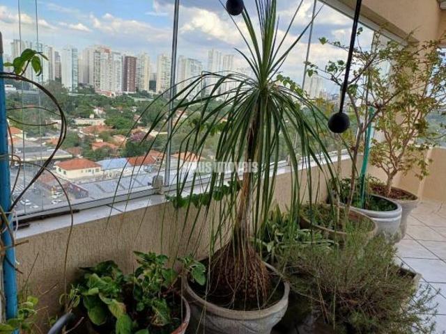 EXCLENTE COBERTURA DUPLEX, COM VARANDA E CHURRASQUEIRA