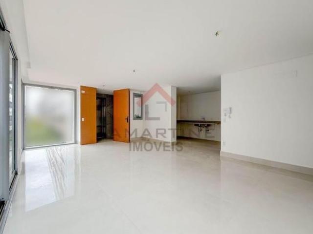 EXCLUSIVO! 3 Suítes, Elevador Panorâmico e 2 Vagas ACEITA IMÓVEL DE MENOR VALOR