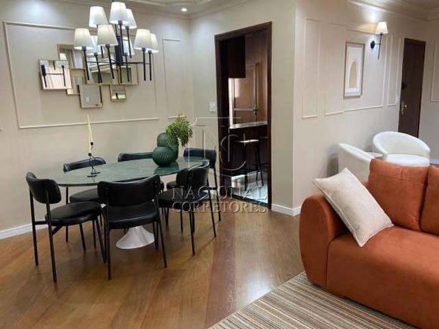 Exclusivo apartamento à venda no Edifício Solarium com porteira fechada e 3 vagas – mobiliado