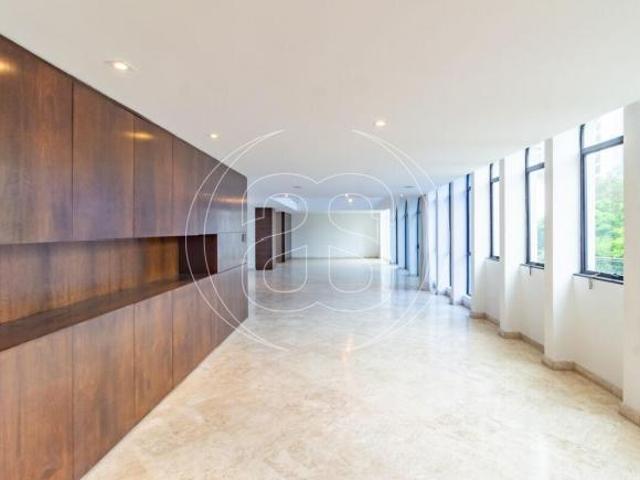 EXCLUSIVO APARTAMENTO DUPLEX EM MOEMA NOBRE SOFISTICAÇÃO E ARQUITETURA ÚNICA