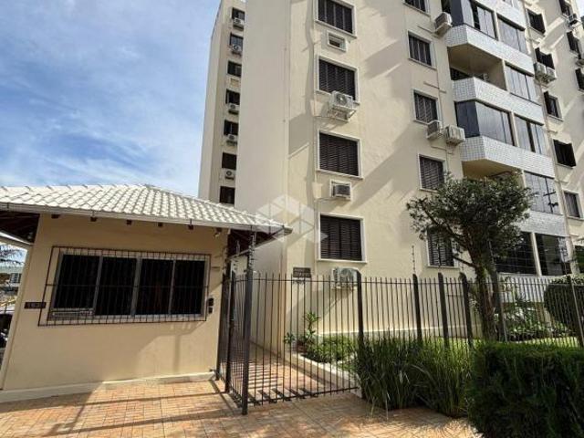 EXCLUSIVO APARTAMENTO NO CENTRO COM 03 DOMRITÓRIOS
