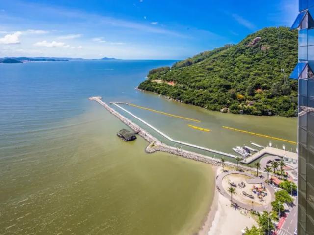 Exclusivo frente mar na Barra Sul em Balneário Camboriú