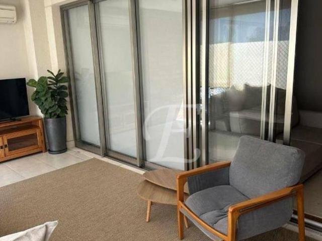 Exclusivo no Itaim Bibi! Apartamento mobiliado com 2 suítes, 101m² e 2 vagas – Sofisticação, confort