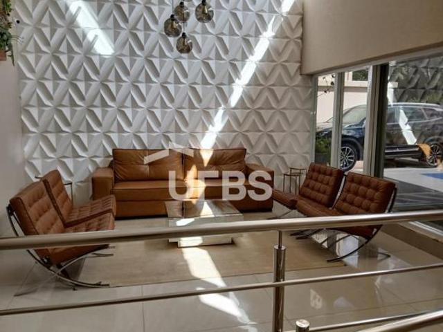 Exclusivo no Setor Marista: 130m², 3 Suítes Plenas, 3 Vagas e Elevador Privativo