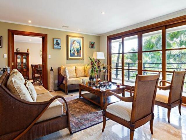 EXCLUSIVA CASA EM CONDOMINIO COM 800M² EM TERRENO DE 1.314M² NA FAZENDA MORUMBI