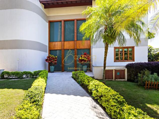 Exclusiva casa em condominio com 800m² em terreno de 1.314m² na fazenda morumbi