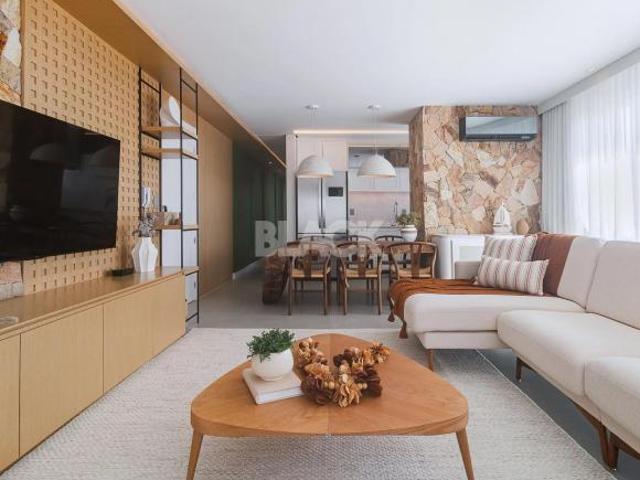 Exclusividade mobiliada e decorada com 03 quartos no Ibiza em Torres RS