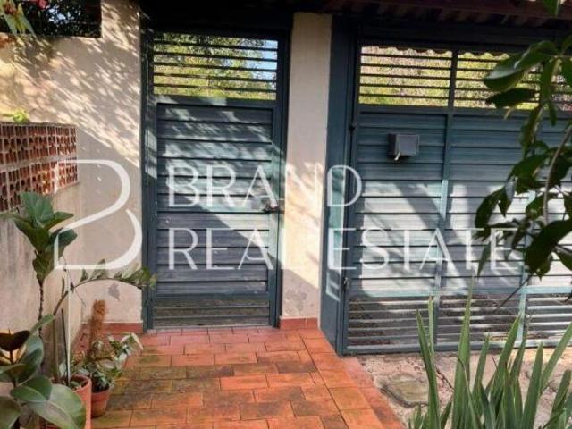 Exclusividade na Granja Viana Casa 3 Dorm 1 Suíte 4 vagas, próximo aos comércios do bairro