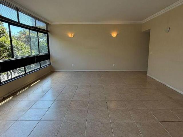 EXCLUSIVIDADE NA SQS 202 | VAZADO | 142m² | VISTA LIVRE DESOCUPADO, 01 VAGA DE GARAGEM