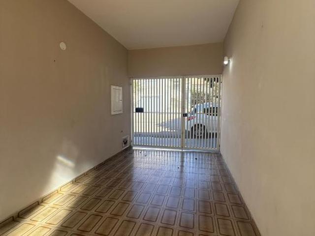 EXCLUSIVIDADE NA VILA ARENS – CASA COM PORÃO INDEPENDENTE REFORMADO!