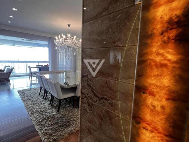Exclusividade Apartamento a venda com 3 suítes no Panamby