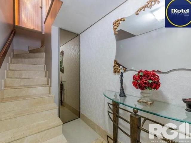 EXCLUSIVIDADE Belíssima casa de 4 suítes + gabinete no condomínio fechado Terra