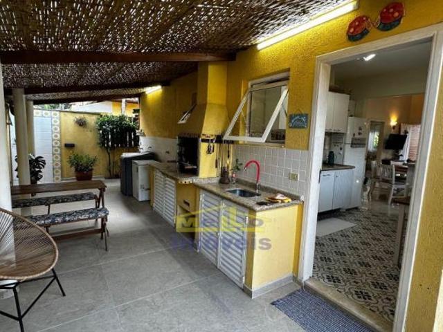 Exclusividade casa em condomínio central com escritura definitiva