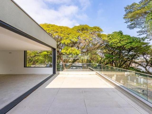 Exclusividade e Conforto em Cada Detalhe: Casa de Condomínio no Coração do Brooklin