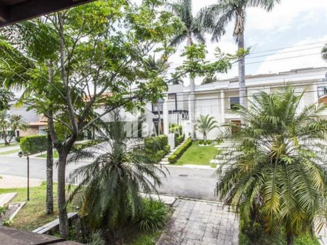Exclusividade e conforto em uma casa de tirar o fôlego!