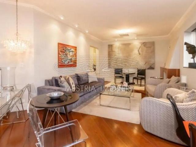 Exclusividade e charme | apto com 218 m² | 4 suítes | Totalmente mobiliado !