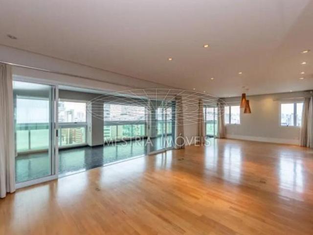 Exclusividade e amplitude em Moema Pássaros, entre a Móbile e o Ibirapuera! | 233 m² | Andar alto!