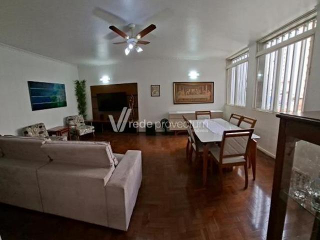 EXCLUSIVIDADE E AMPLITUDE: UM POR ANDAR COM 163M² NO CENTRO