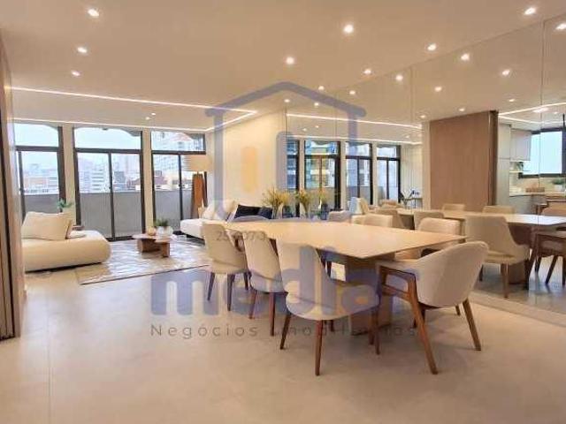 Exclusividade e Sofisticação, apartamento 270m², 3 Suítes, 2 Vagas Vila Rica, Boqueirão