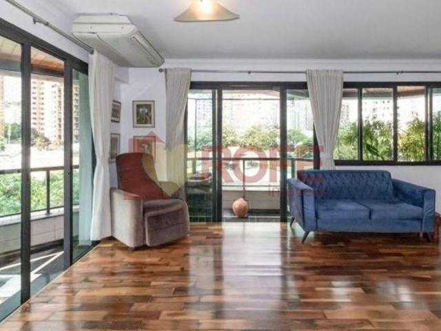 Exclusividade em Moema Pássaros: 198m² com 1 por Andar ao Lado do Parque Ibirapuera