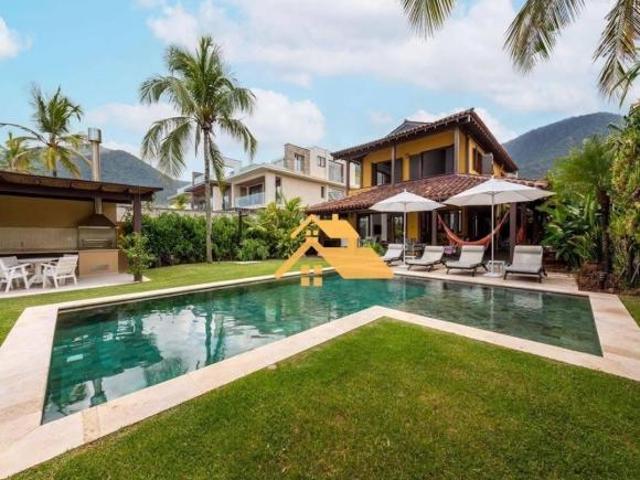 Exclusividade Pé na Areia em Maresias | Sofisticação, Conforto e Vista Permanente para o Mar