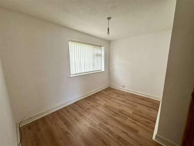 Exeter Drive, Leeds, LS10