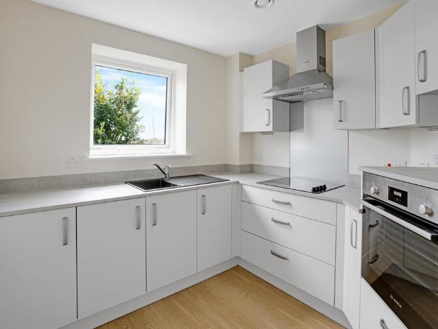 Exeter Road, Topsham EX3 1 bed retirement property to rent £3,595 pcm £830 pw