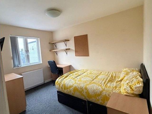 Exeter Road, Birmingham B29, Room to rent, £1,480 pcm | PrimeLocation