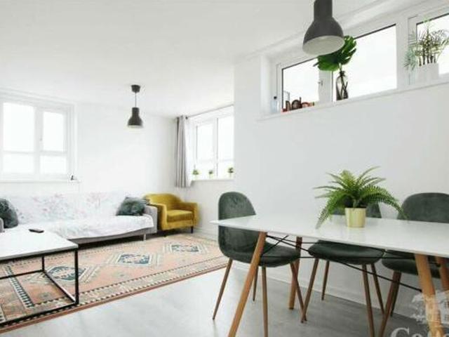 Exeter Road, Enfield, 1 Bedroom Flat