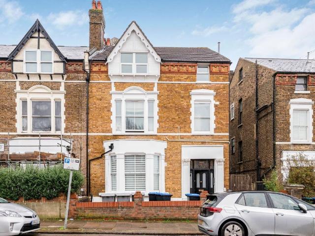 Exeter Road, London NW2, Studio to rent, £1,400 pcm | PrimeLocation