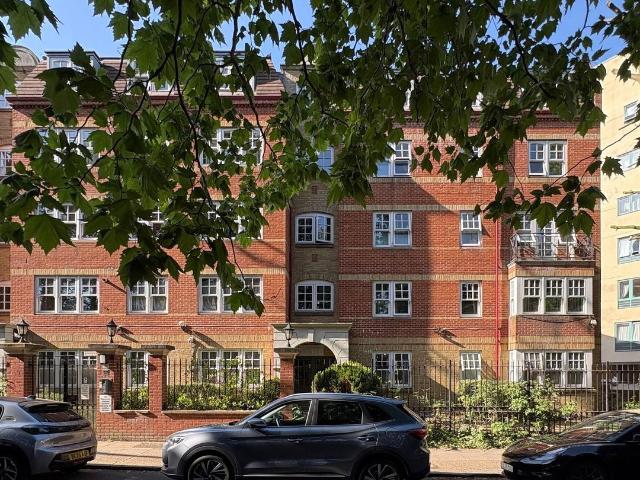 Exeter Road, London NW2, 2 bed flat to rent, £2,625 pcm | PrimeLocation