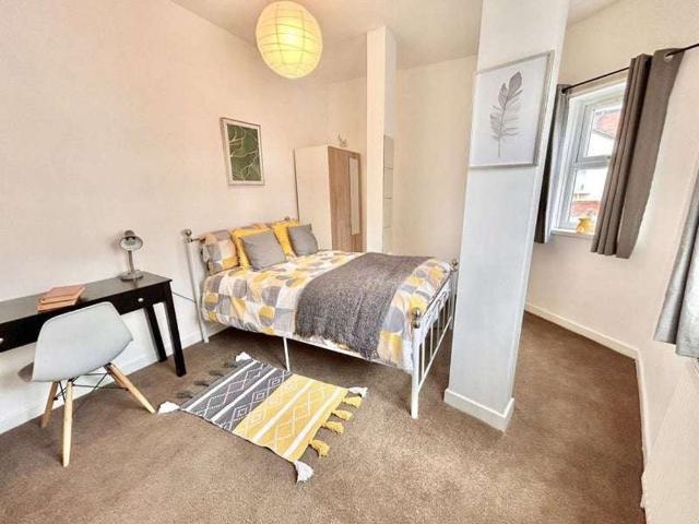 Exeter Road Room 3