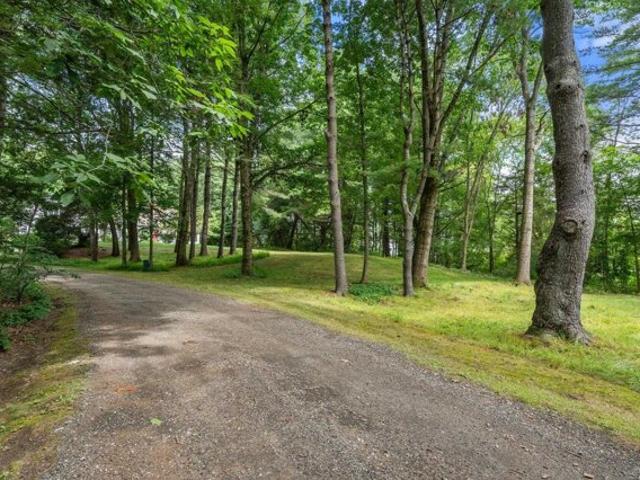 Exeter Rd, North Hampton, Home For Sale