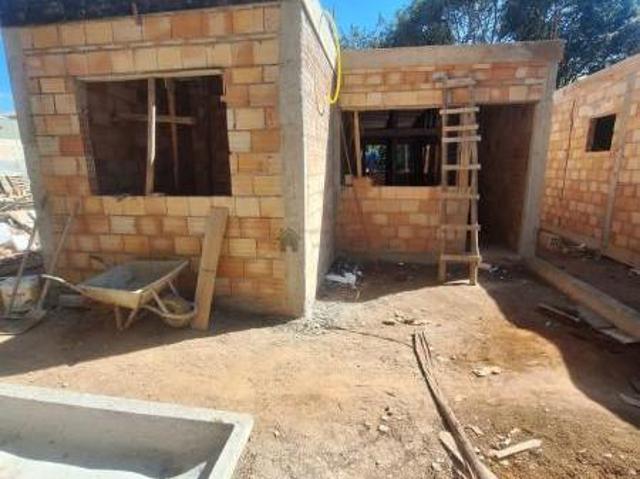 EXEXELENTE CASA GEMINADA DE 02 QUARTOS, 02 VAGAS DE GARAGEM EM JUATUBA CIDADE SATELITE