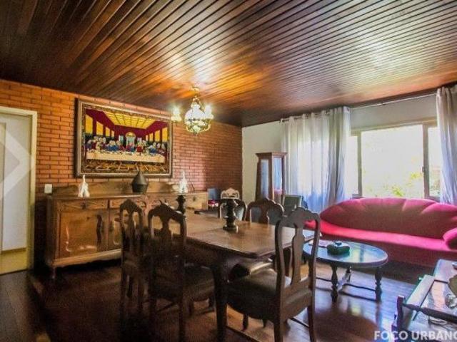 EXECELENTE APTO 3 DORM EM PETRÓPOLIS