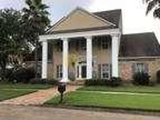 Executive 3 bedroom gorgeous home in Baton Rouge