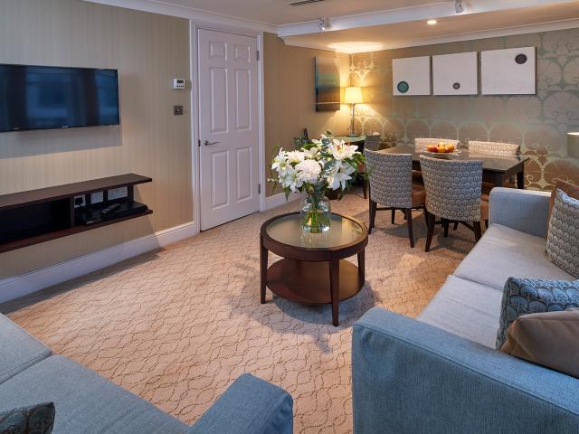 Executive 2 Bedroom Apartment For Rent
