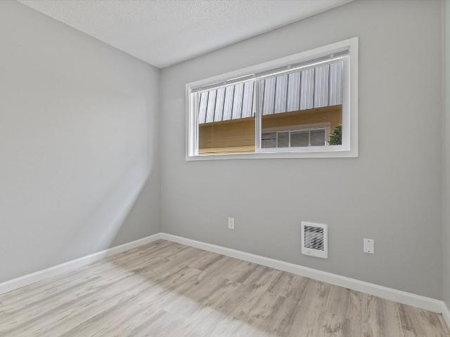Executive East 1 Bedroom Apartment for Rent at 533 Se 160th Ave, Portland, OR 97233 Centennial