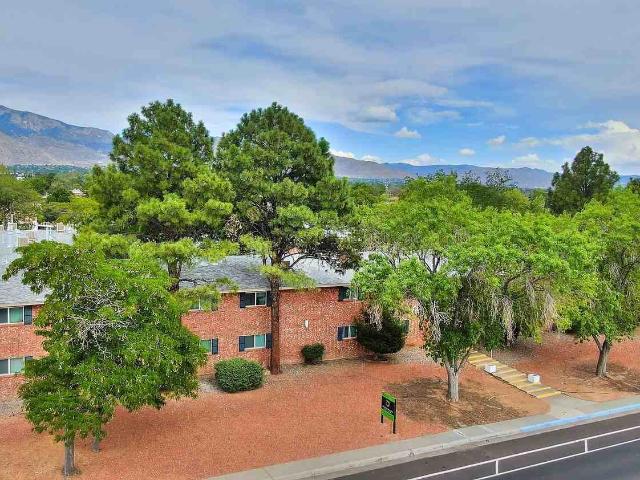 Executive East Apartments 1 Bedroom Apartment for Rent at 2112 Moon Street Northeast, Albuquerque, NM 87112 North Easterns