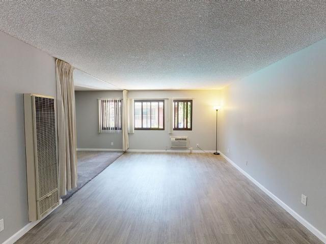 Executive House Apartments 1 Bedroom Apartment for Rent at 6650 Hayvenhurst Ave, Los Angeles, CA 91406 Lake Balboa