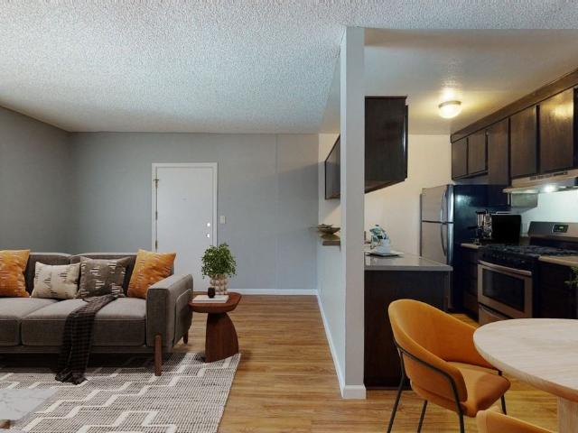 Executive House Apartments Studio Apartment for Rent at 6650 Hayvenhurst Ave, Los Angeles, CA 91406 Lake Balboa