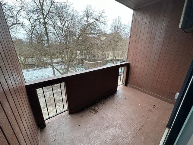 Executive House West 1 Bedroom Apartment for Rent at 541 Wildwood Ave, Jackson, MI 49201