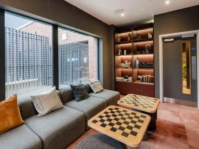 Executive Studio Accessible Bathroom