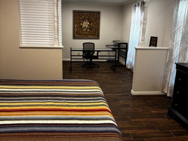 Executive Suite Bedroom Office Combo
