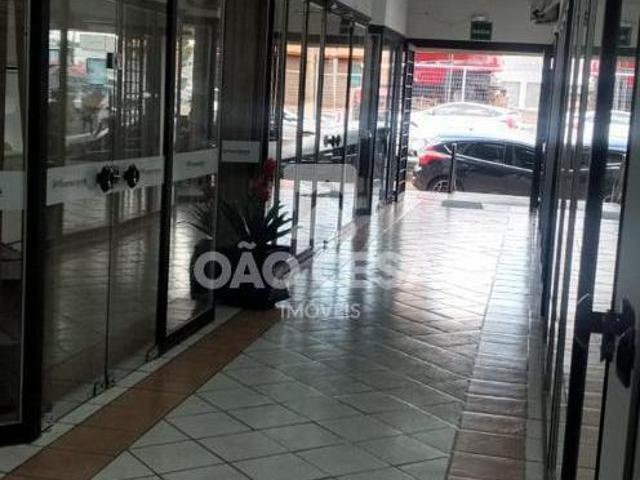 EXELENTE SALA COMERCIAL