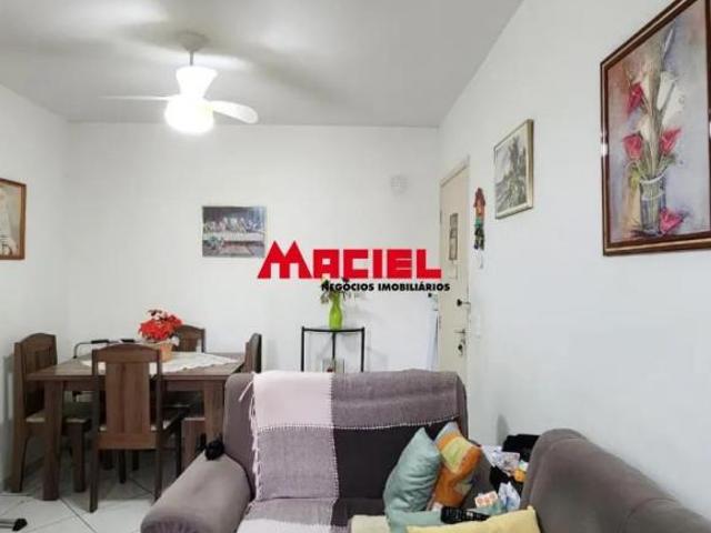 EXEPCIONAL APARTAMENTO COM LAZER COMPLETO, ACADEMIA, ELEVADOR, VARANDA E PORTARIA PRESENCIAL!
