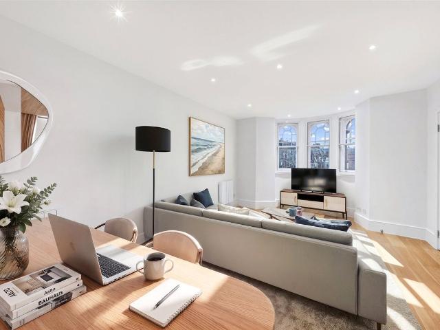 Exhibition Road, London SW7, 2 bed flat to rent, £3,683 pcm | PrimeLocation